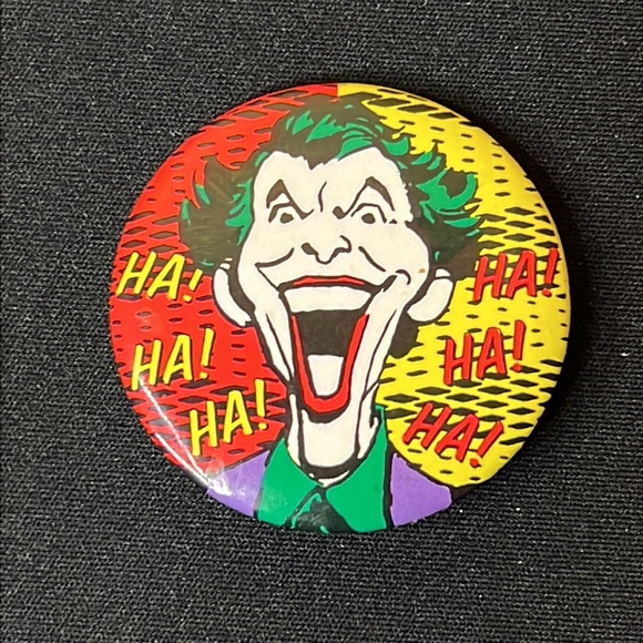 DC Comics | Accessories | Vintage 989 Dc Comics The Joker Pinback ...